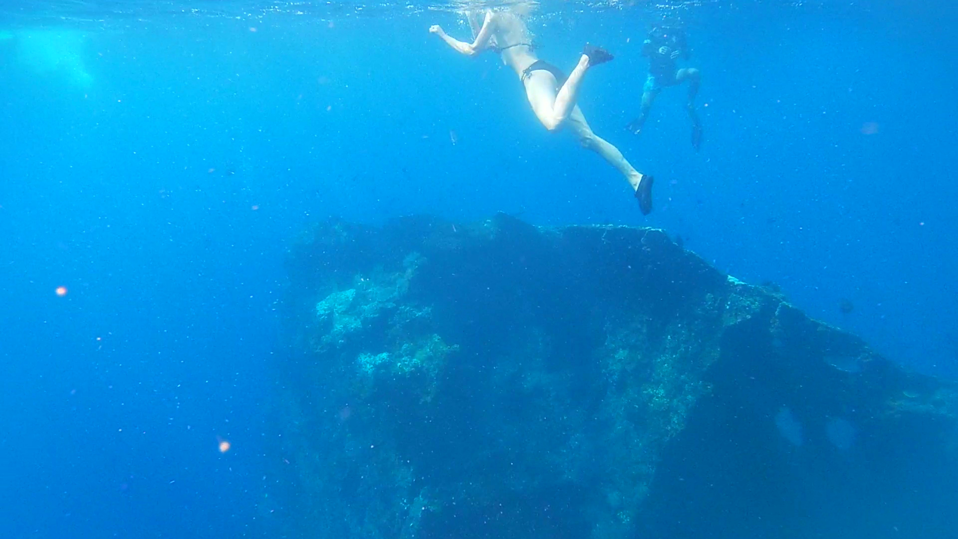 Snorkeling the USS Liberty, Tulamben (Bali, Indonesia) WW2 Shipwreck ...